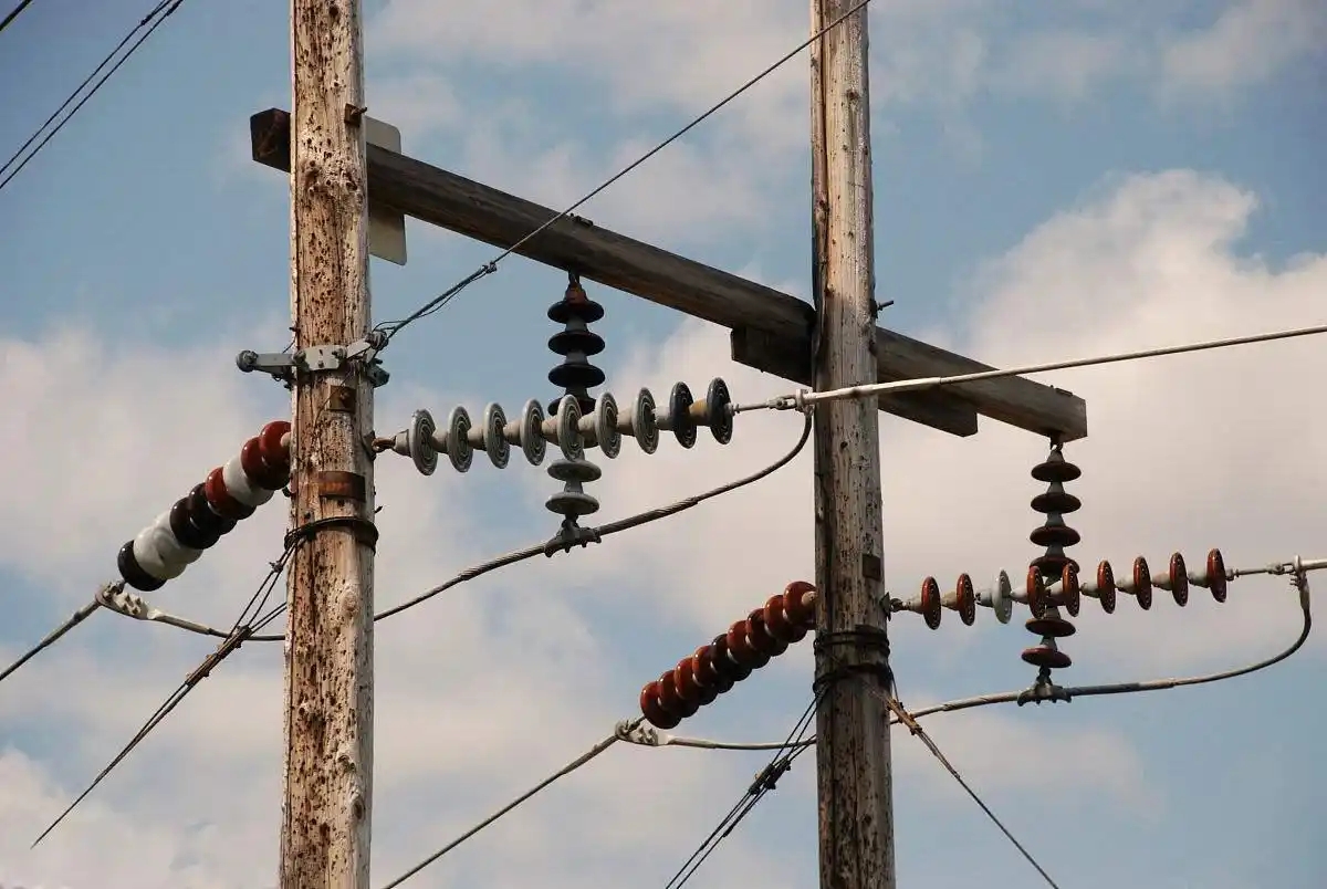 What is a High Voltage Insulator? How Does It Work? - Weisho Electric Co., Ltd.