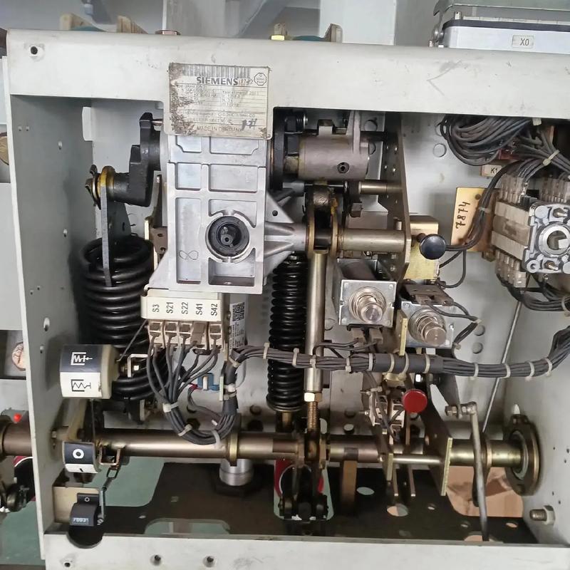 Vacuum Circuit Breaker Maintenance: Checklist, Tips, and Best Practices ...