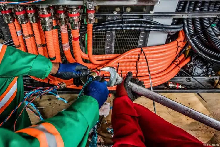 Switchgear vs Switchboard: What’s the Real Difference? - Weisho ...