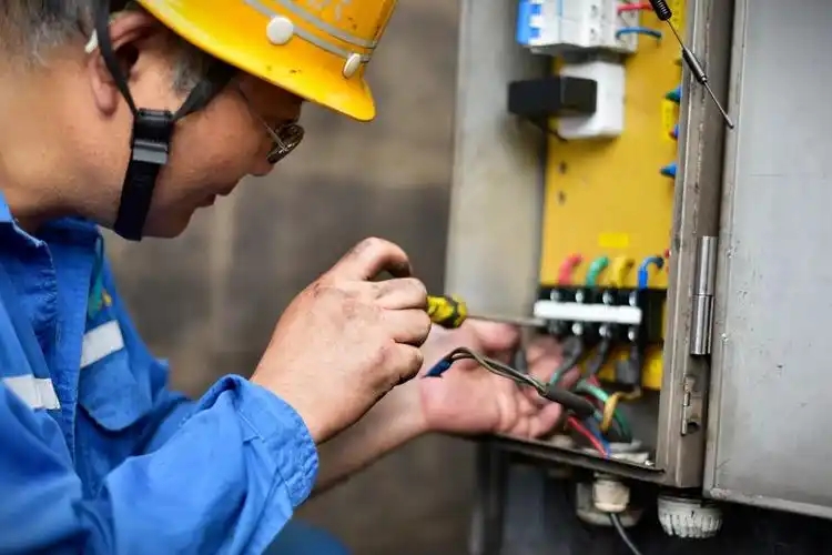 What Is Electrical Switchgear Protection? A Complete Guide - Weisho ...