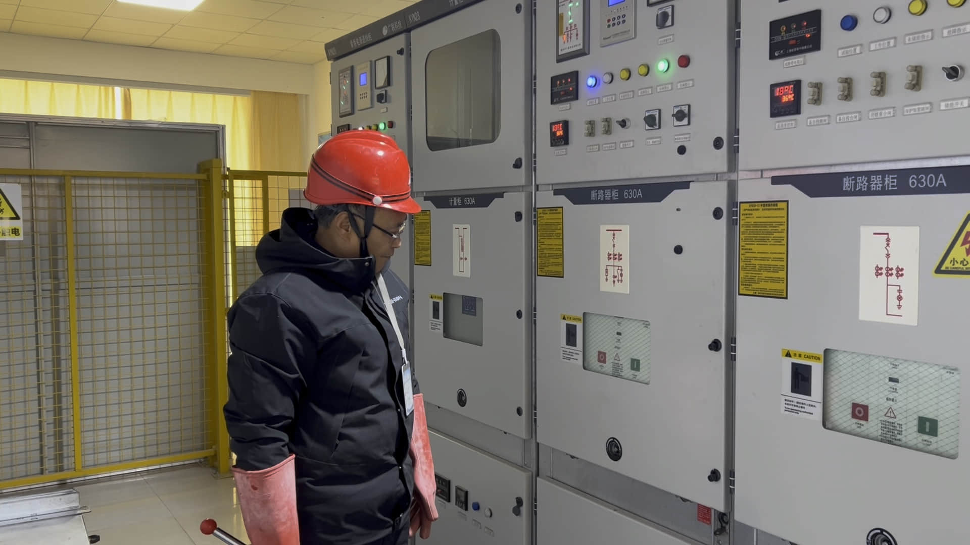 High-Voltage Switchgear: An Engineer's Guide to Performance & Safety ...