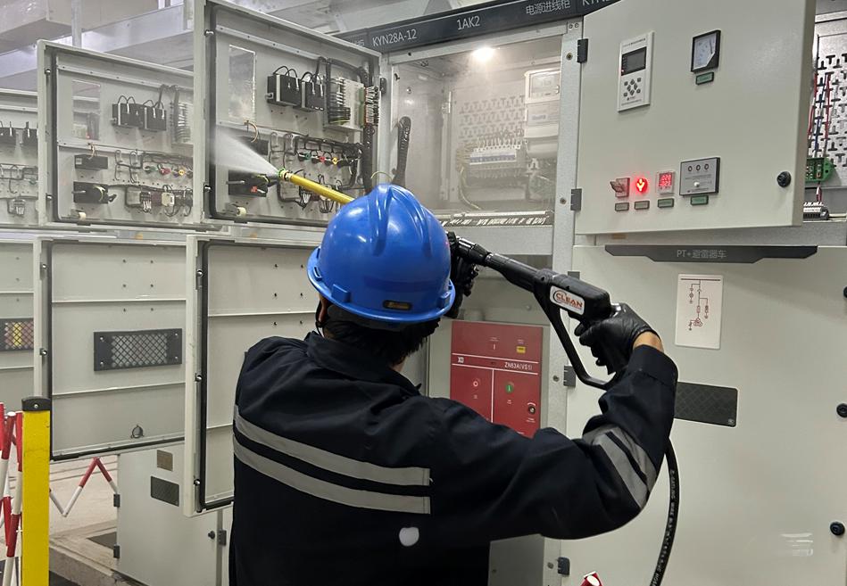 8 Crucial Steps for Cleaning Switchgear (with Key Operational Tips ...