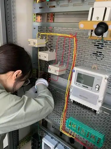 Solid-core vs. Split-core Current Transformers: How to Choose? - Weisho ...