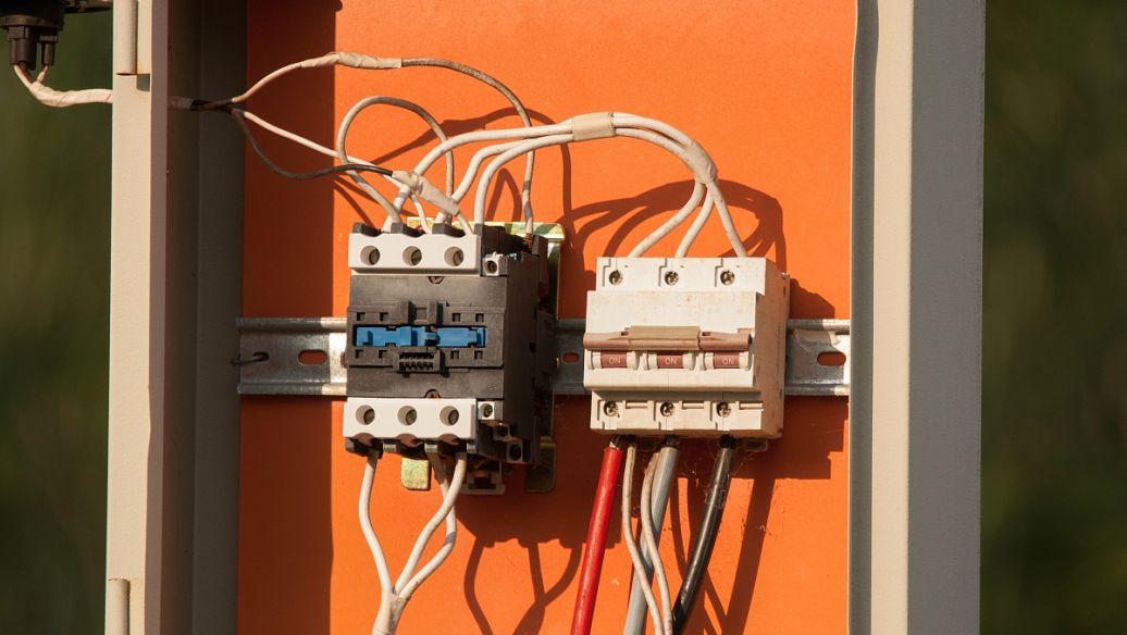 Types of AC Contactors Explained Pole Counts and Uses - Weisho Electric ...